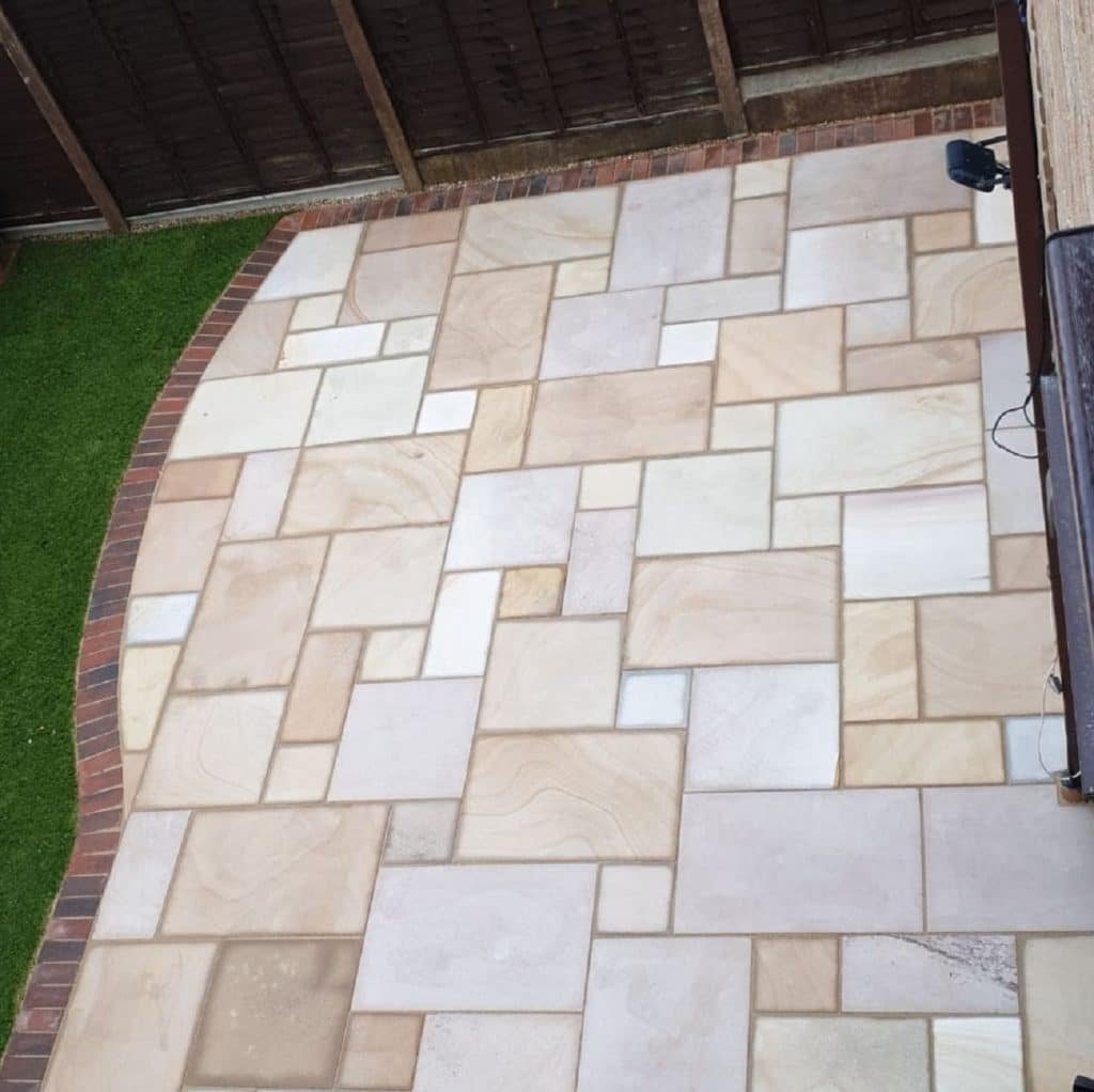 Chivas Caramel buff sandstone Slabs | Chivas Caramel Buff Paving
